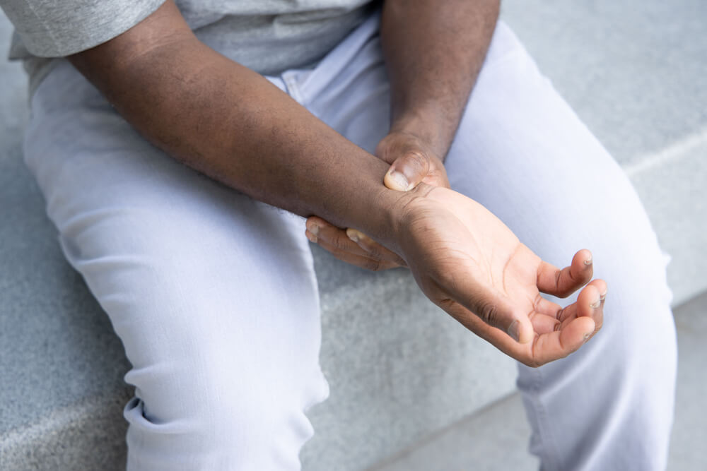 Burning Pain in Wrist | Advent Physical Therapy